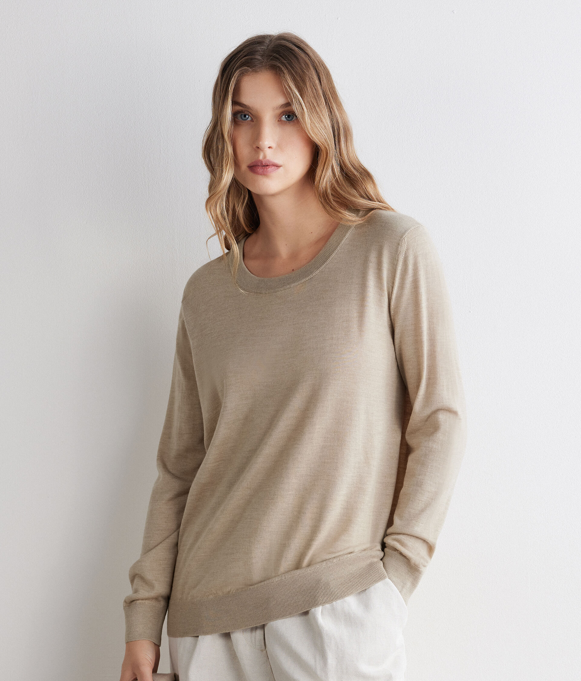 Maglieria donna: maglioni, pullover, cardigan e altro | Falconeri