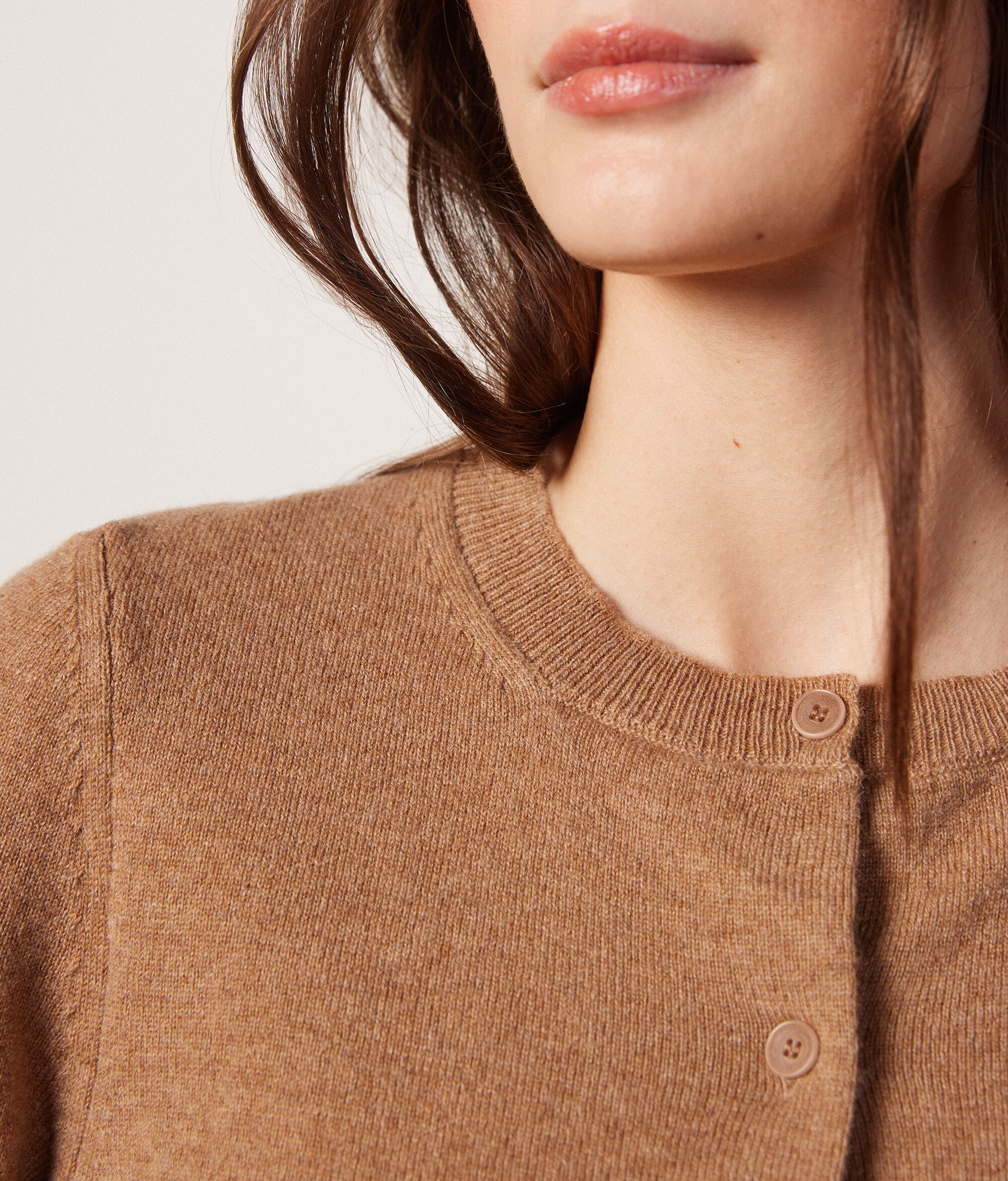 Ultra-soft Cashmere Crewneck Cardigan - Cardigans | Falconeri